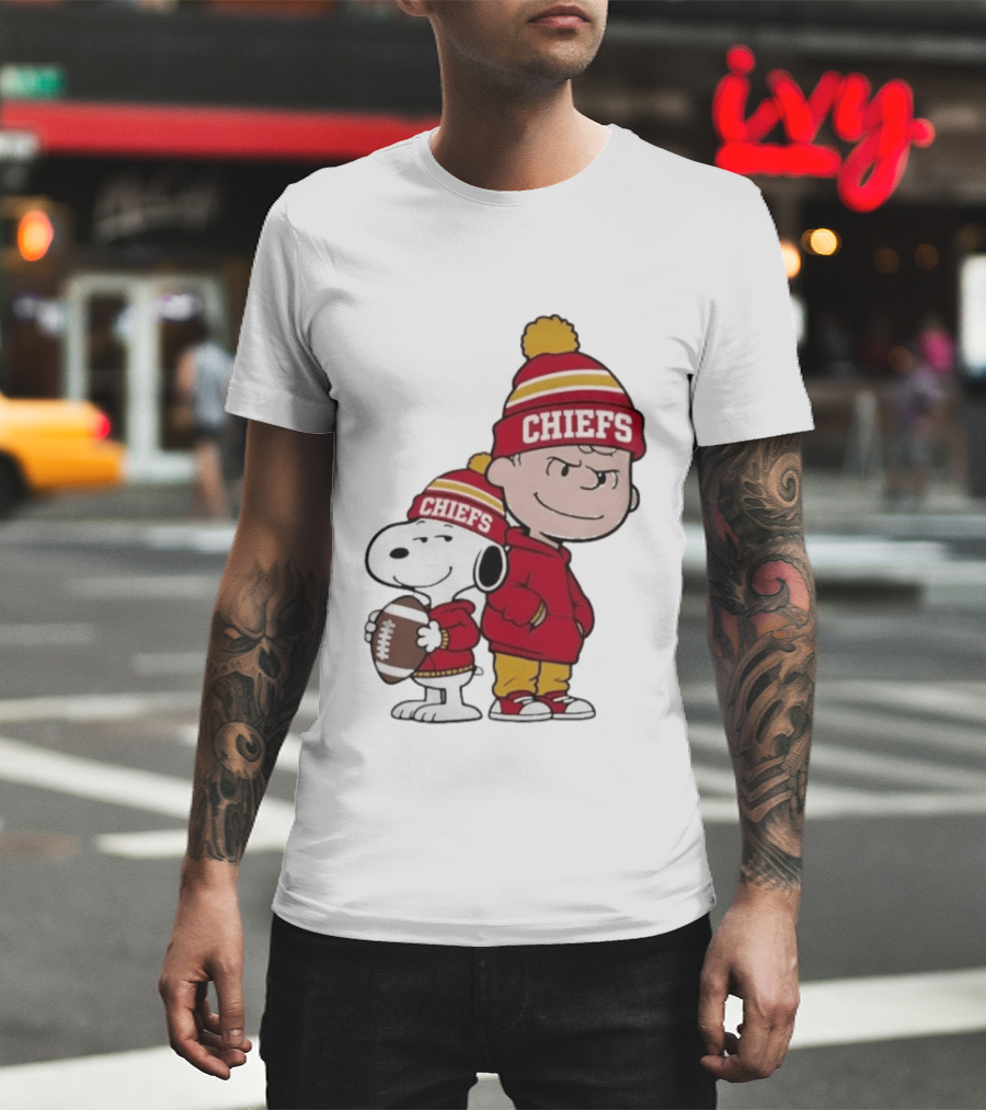 Snoopy And Charlie Brown Chiefs Football Fans Kansas City Chiefs T-Shirt
