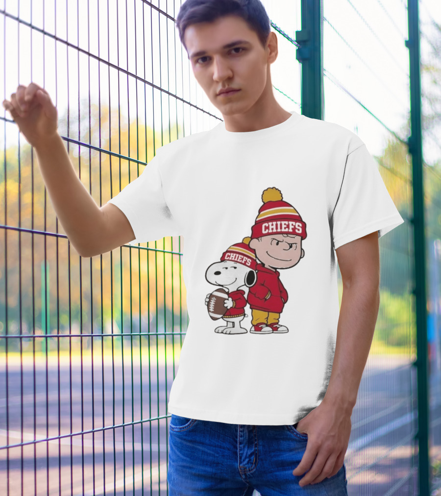 Snoopy And Charlie Brown Chiefs Football Fans Kansas City Chiefs T-Shirt