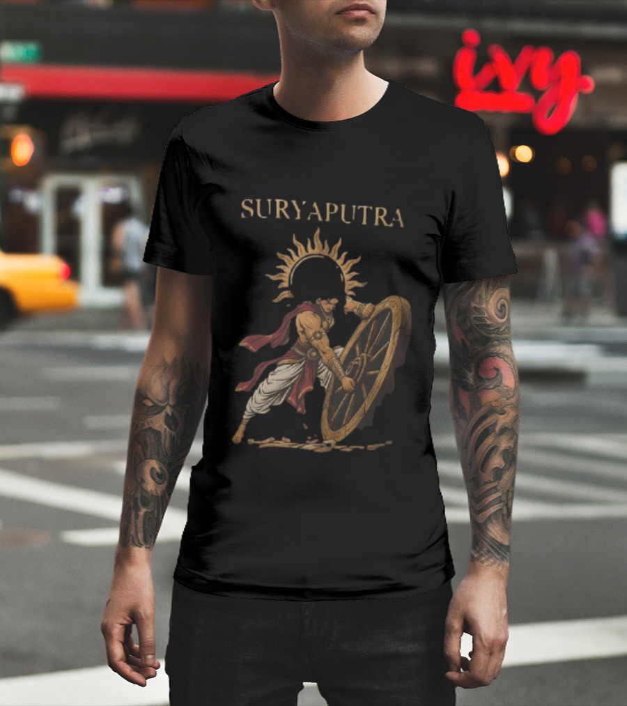 Karna Suryaputra Mahabharata Warrior Lifting Wooden Chariot Wheel With Sun Halo T-Shirt