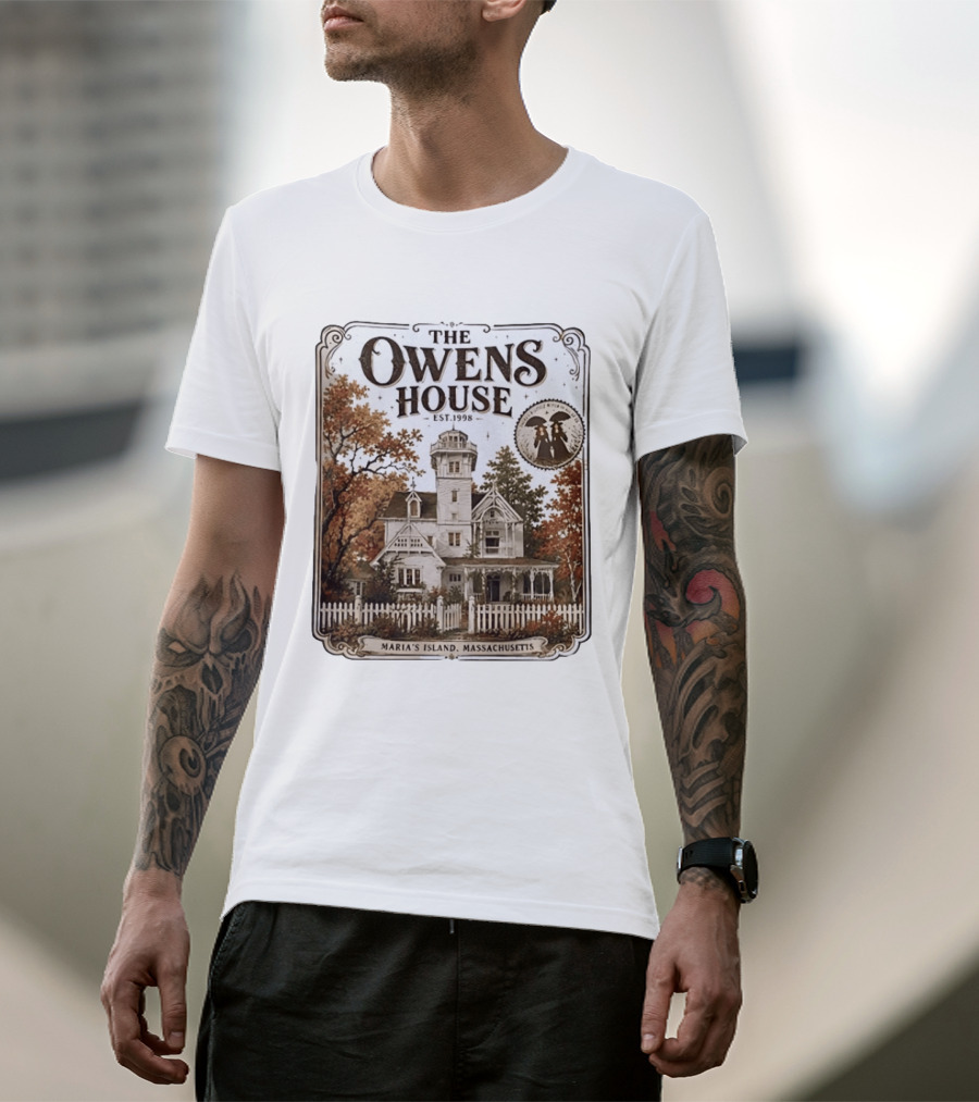 The Owens House Est 1998 Maria's Island Massachusetts Vintage Gothic Mansion T-Shirt