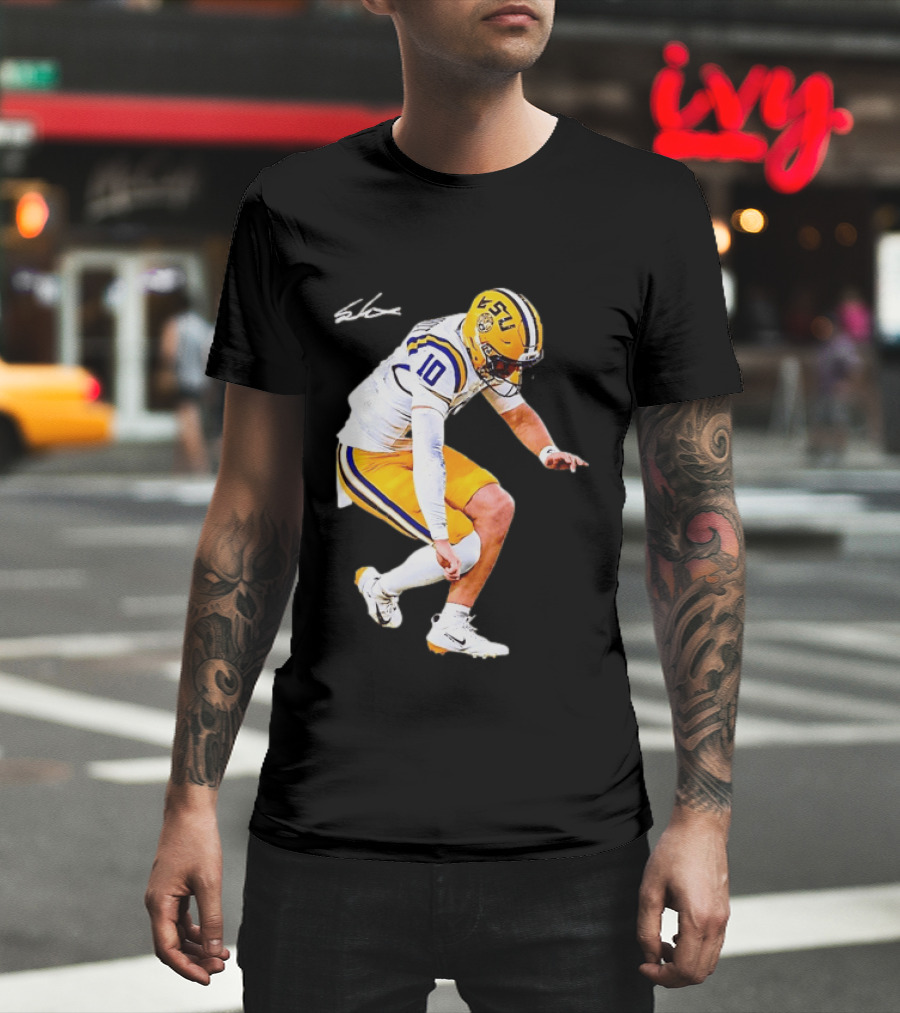 Joe Burrow LSU Tigers Number 10 Football Player Signature T-Shirt