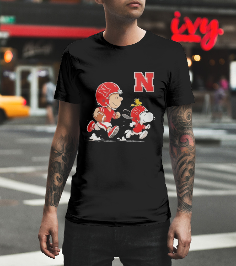 Charlie Brown Woodstock Snoopy Nebraska Cornhuskers Football Helmets T-Shirt