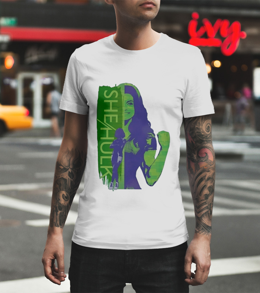 She Hulk Marvel Superhero Jennifer Walters Comic Style Heroic Pose T-Shirt