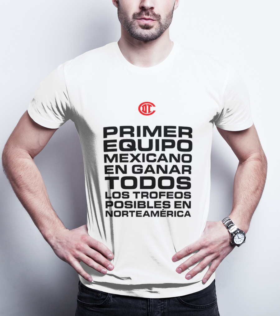 Primer Equipo Mexicano En Ganar Todos Los Trofeos Con Emblema Rojo Norteamérica T-Shirt