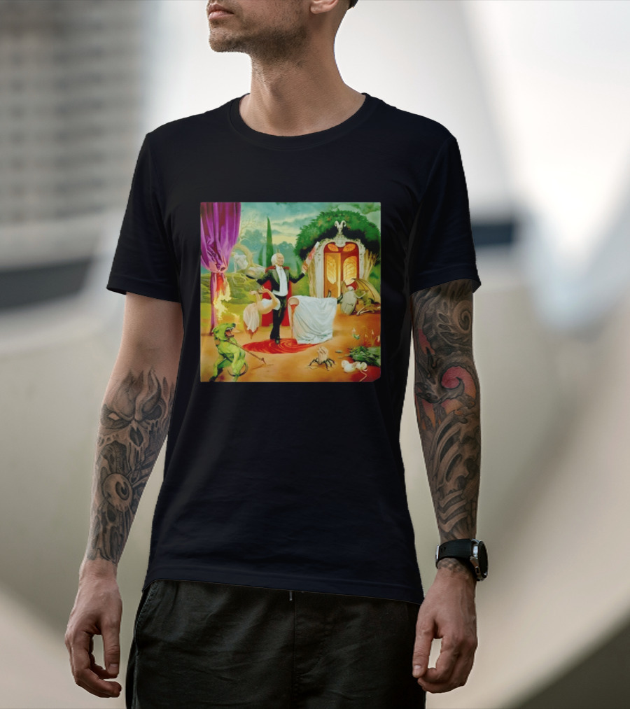 Surreal Magician Gothic Horror Sawing Woman In Half Fantasy Scene T-Shirt