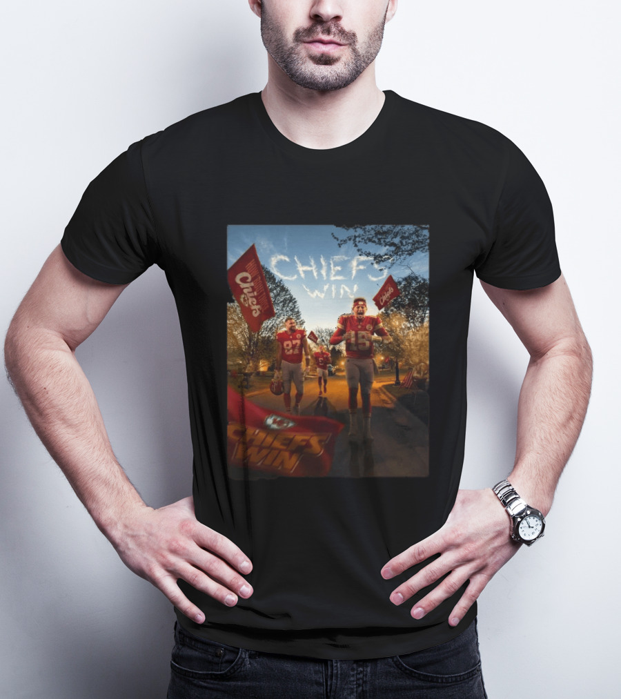 Kansas City Chiefs Winning Moment Patrick Mahomes Travis Kelce Chiefs Win T-Shirt
