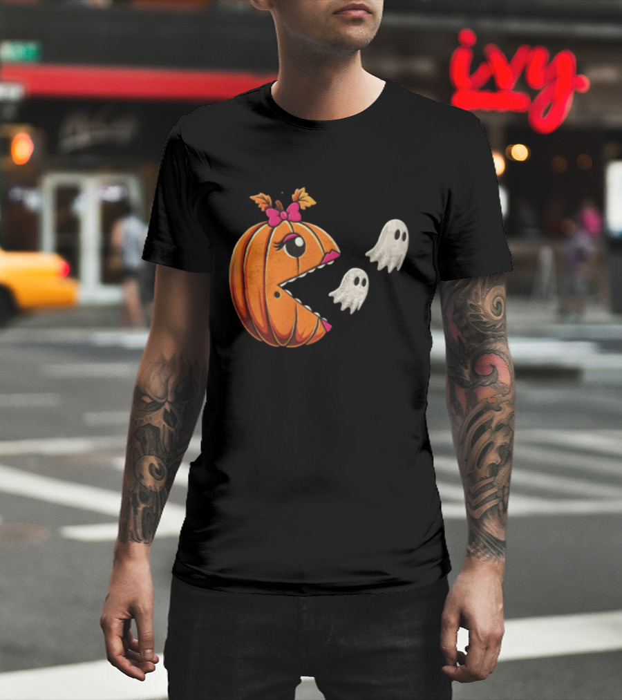 Ms Pac Man Pumpkin Shape Halloween Ghosts T-Shirt