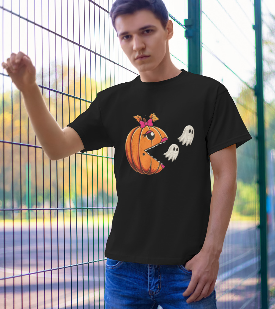 Ms Pac Man Pumpkin Shape Halloween Ghosts T-Shirt