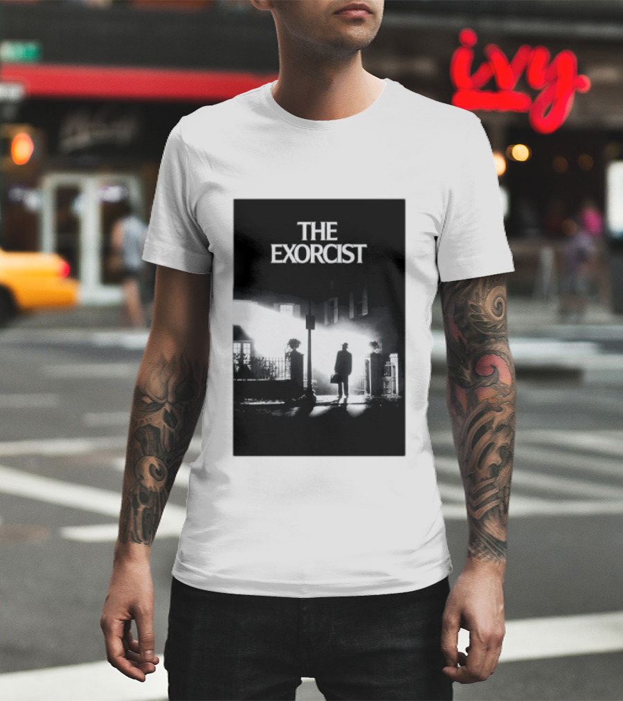 The Exorcist Iconic Horror Movie Walking Man Shadow Scene T-Shirt