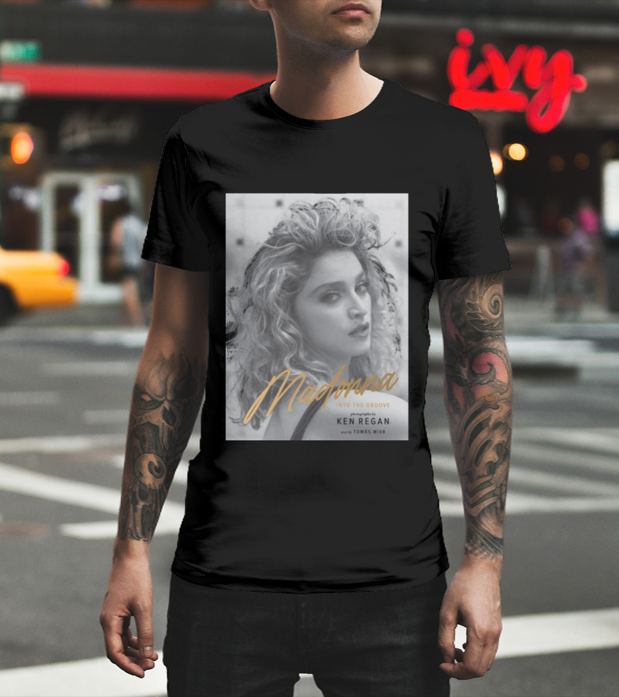 Madonna Into The Groove Photography By Ken Regan Text By Tomás Mier T-Shirt