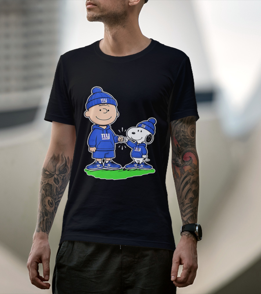 Snoopy And Charlie Brown NY Giants NFL Collaboration T-Shirt