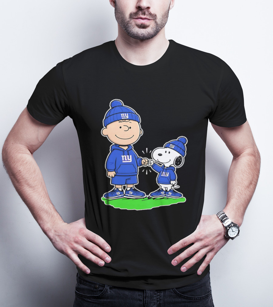 Snoopy And Charlie Brown NY Giants NFL Collaboration T-Shirt