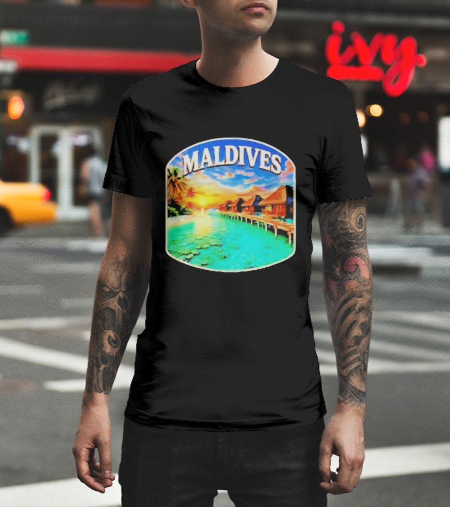 Maldives Tropical Sunset Overwater Bungalows Exquisite Island Escape T-Shirt