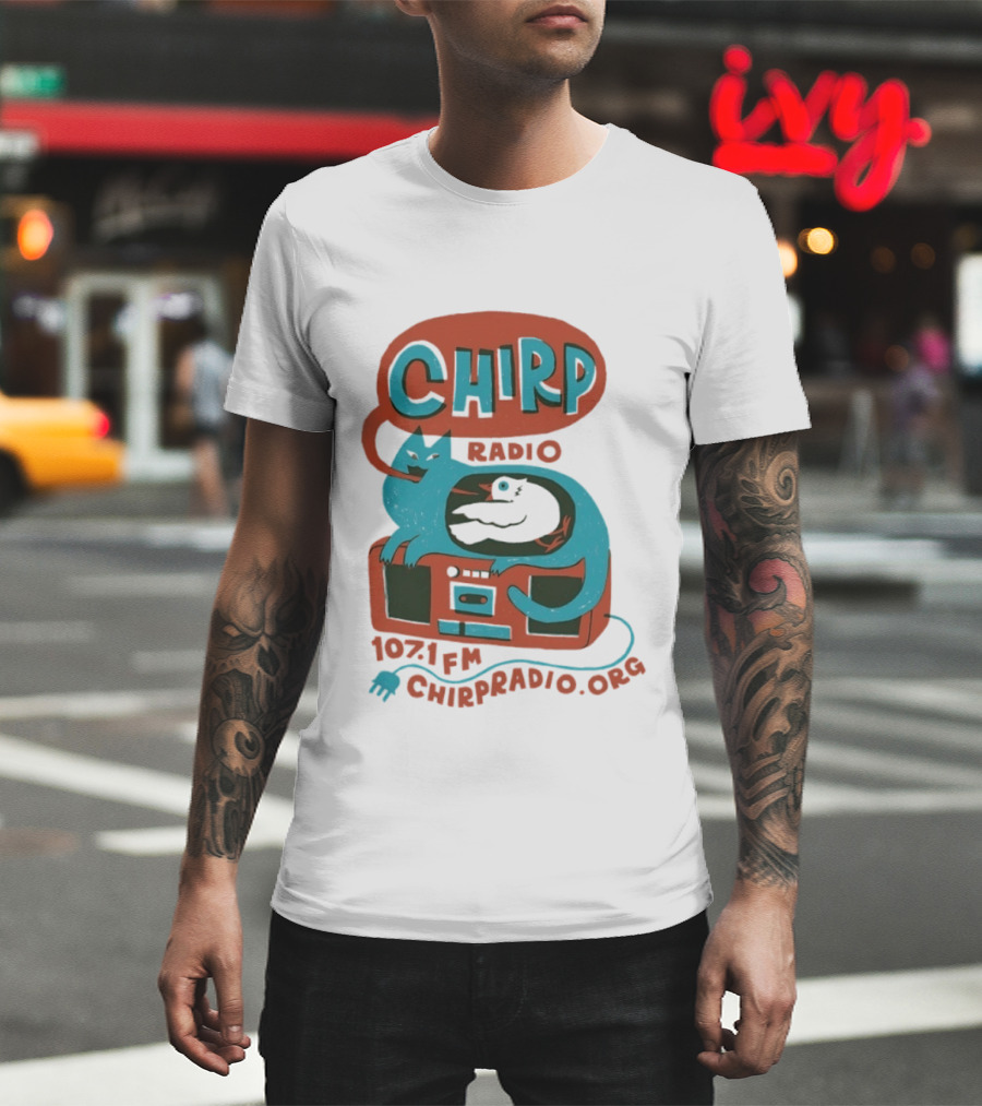 CHIRP Radio 107.1 FM Chicago Cat And Bird CHIRPRADIO.ORG T-Shirt