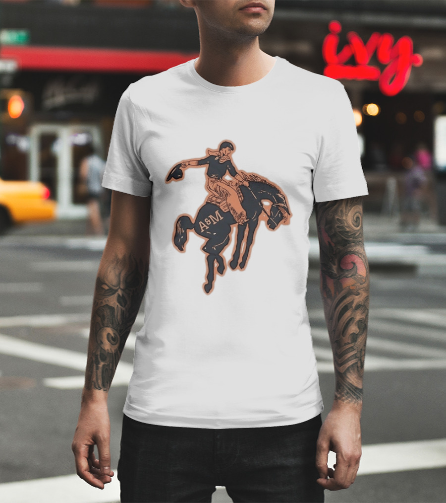 Texas A&M Aggies College Station Vintage Cowboy Riding A&M Horse T-Shirt