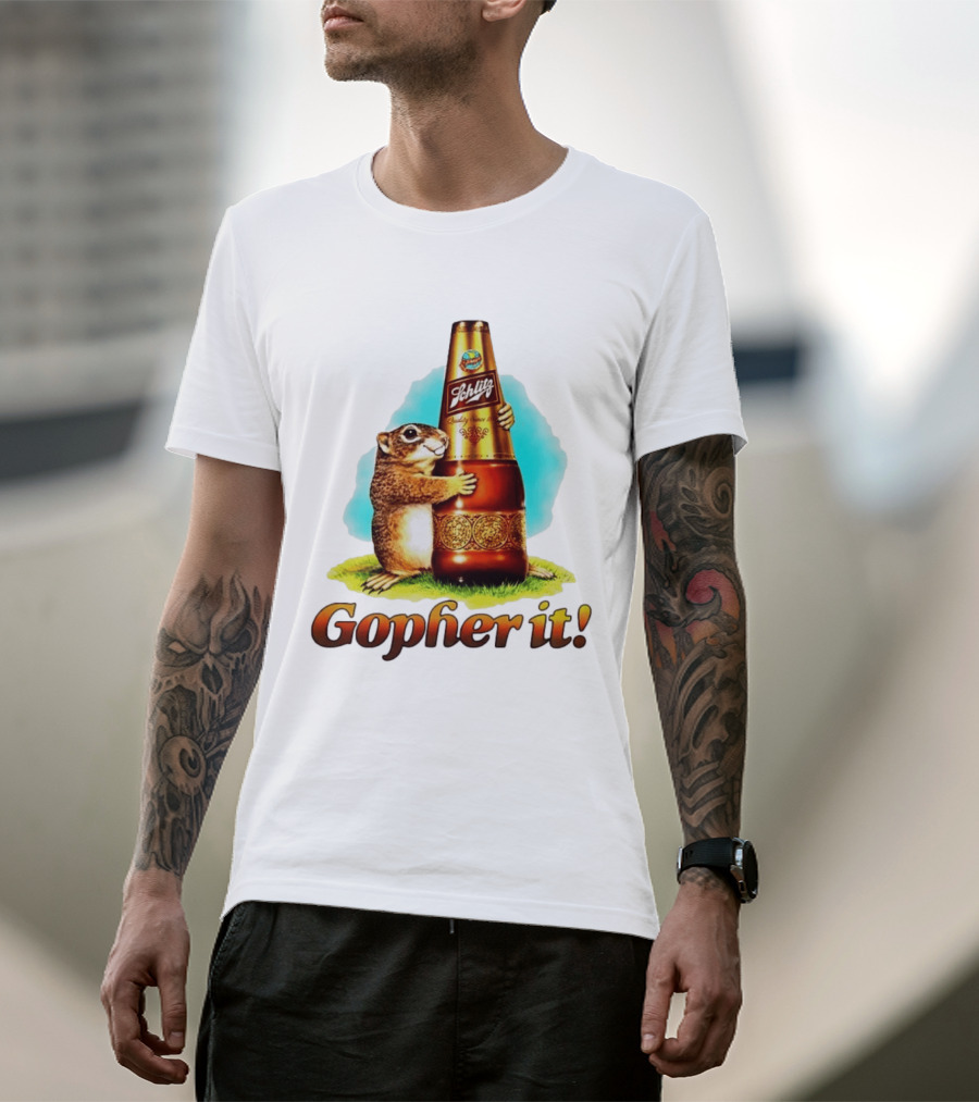 Schlitz Beer Gopher It Bottle Hugging Squirrel Vintage Advertising T-Shirt