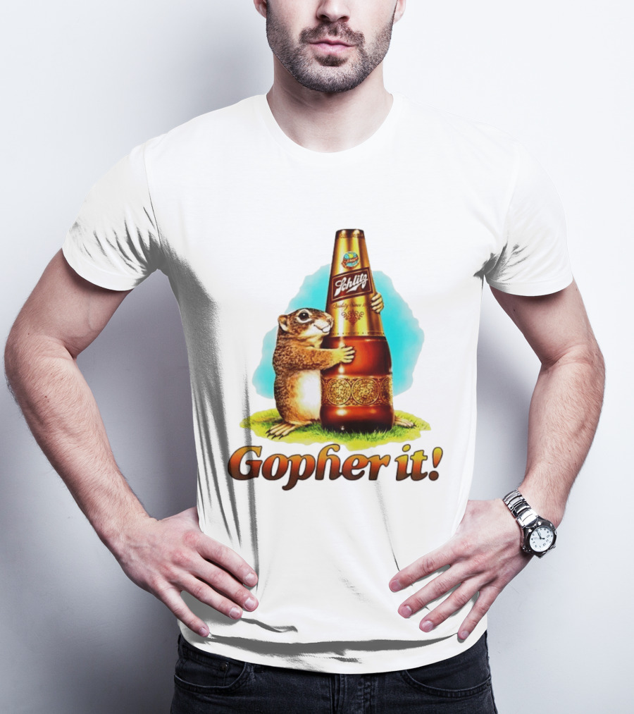 Schlitz Beer Gopher It Bottle Hugging Squirrel Vintage Advertising T-Shirt