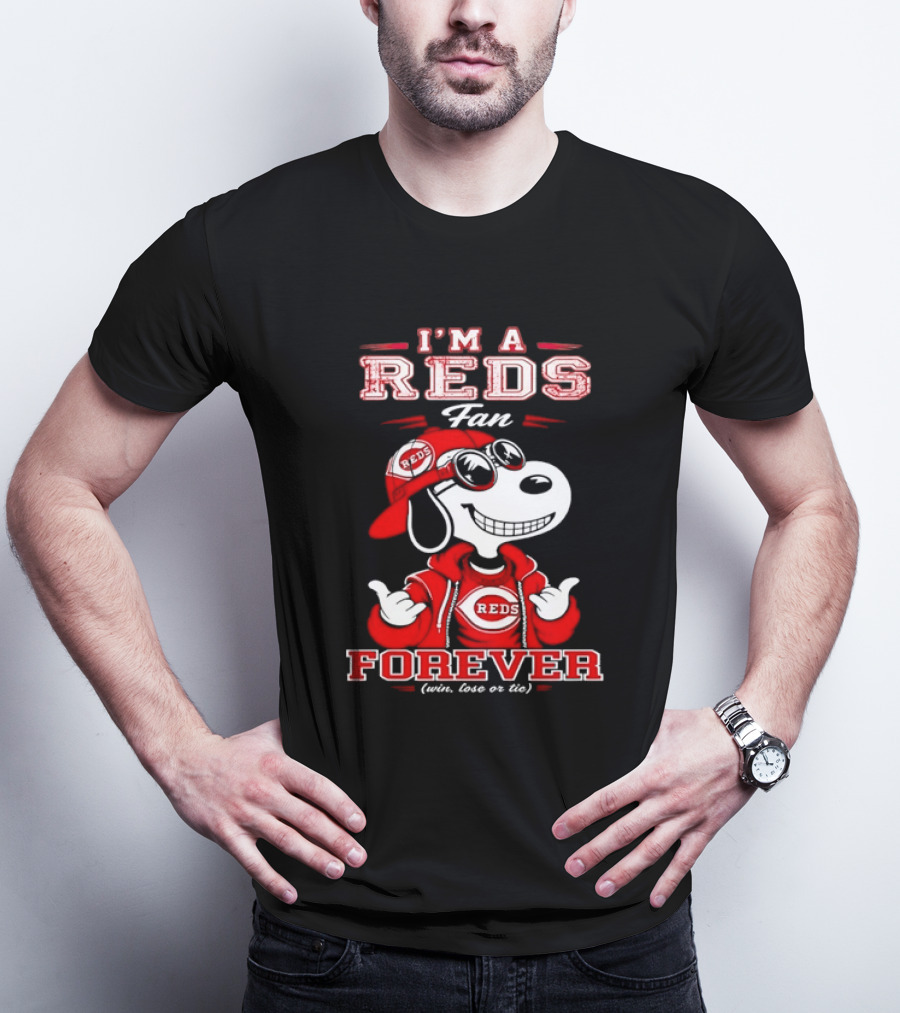 I'm A Reds Fan Forever With Snoopy Win Lose Or Tie T-Shirt