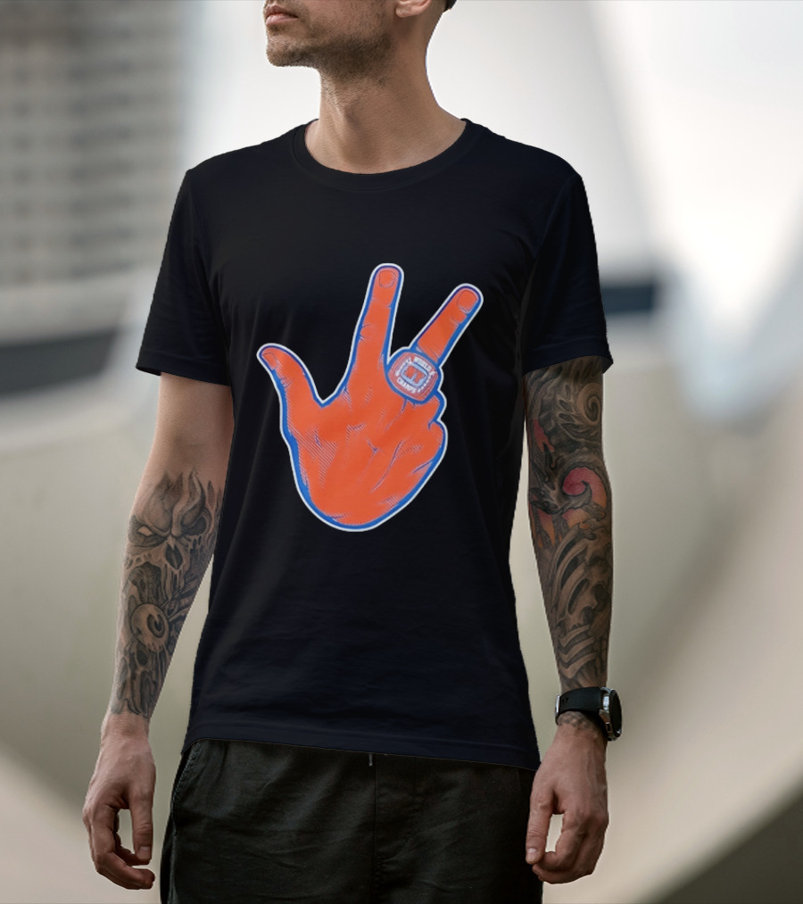 New York Knicks World Champs Victory Hand Sign With Ring NY Sports T-Shirt