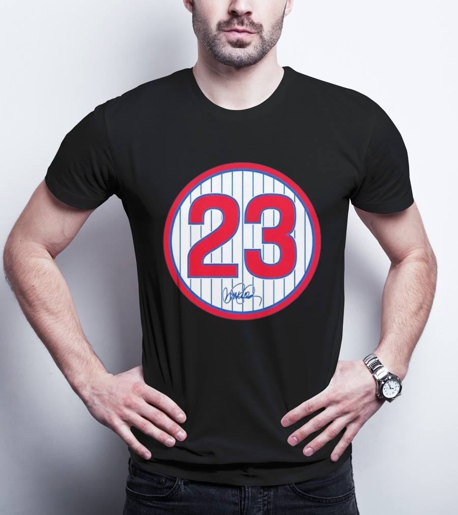 Chicago Cubs Ryne Sandberg Number 23 Signature Circle T-Shirt