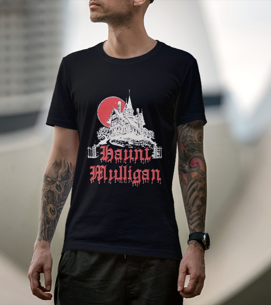 Haunt Mulligan Gothic Haunted House Horror Red Moon T-Shirt