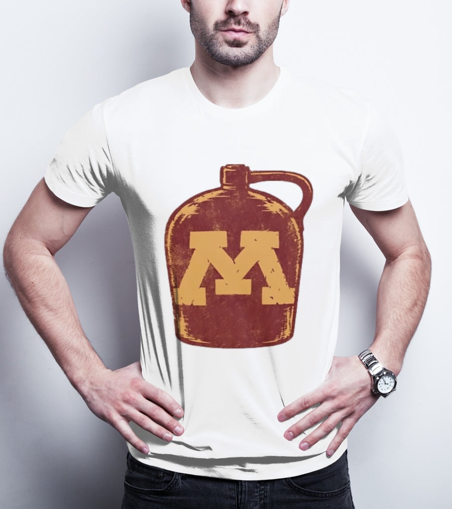 Minnesota Golden Gophers Distressed M Jug T-Shirt