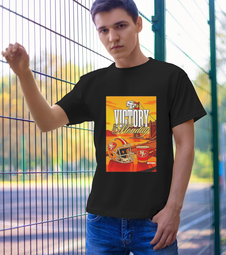 San Francisco 49ers Victory Monday Golden Gate Helmet And Coffee T-Shirt
