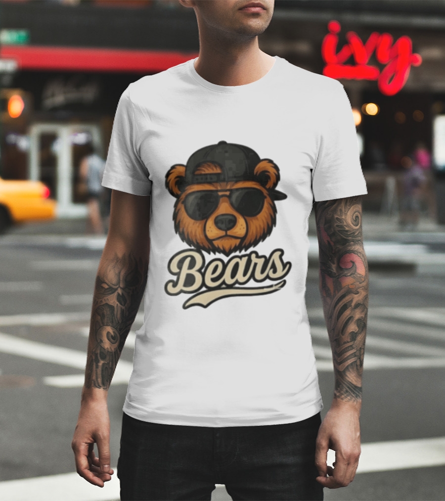 Chicago Bears Cool Bear In Sunglasses And Cap T-Shirt