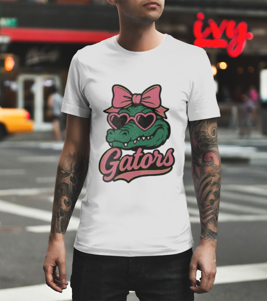Florida Gators Green Alligator Pink Bow Heart Sunglasses T-Shirt