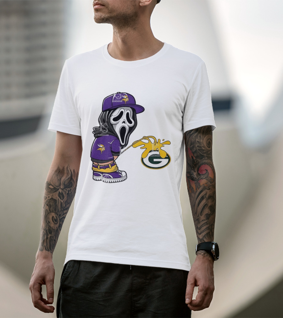 Minnesota Vikings Ghostface Piss On Green Bay Packers T-Shirt