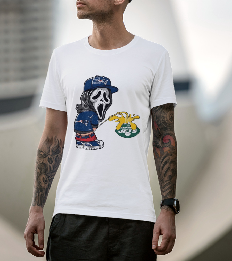 New England Patriots Ghostface Urinating On New York Jets T-Shirt