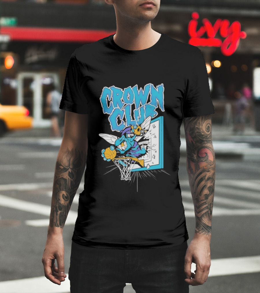 Crown Club Charlotte Hornets Basketball Dunking T-Shirt