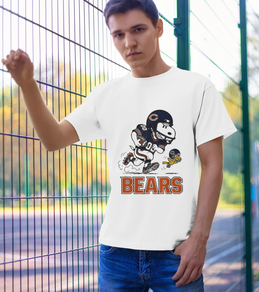 Chicago Bears Snoopy And Woodstock Football Team Fan T-Shirt