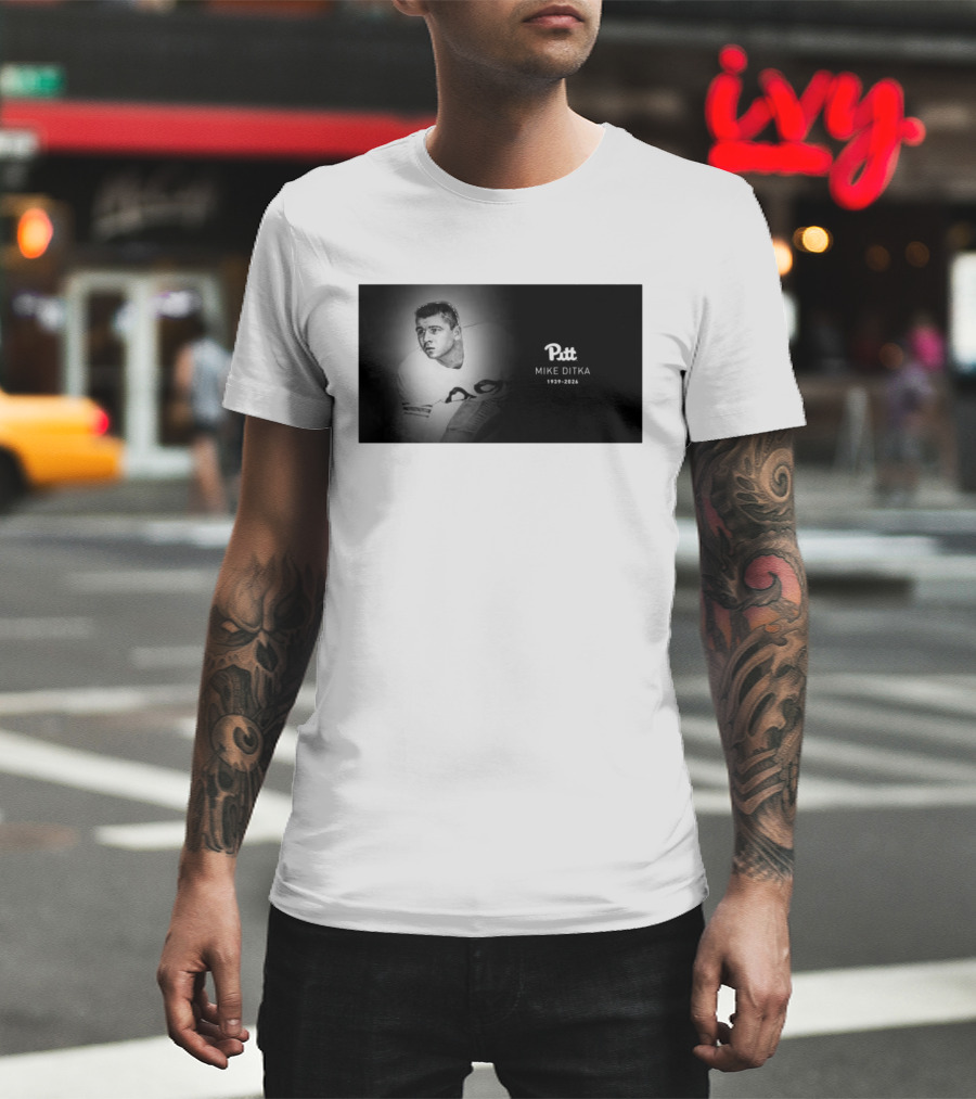 Pitt Remembers Football Icon Mike Ditka 1939 2026 T-Shirt