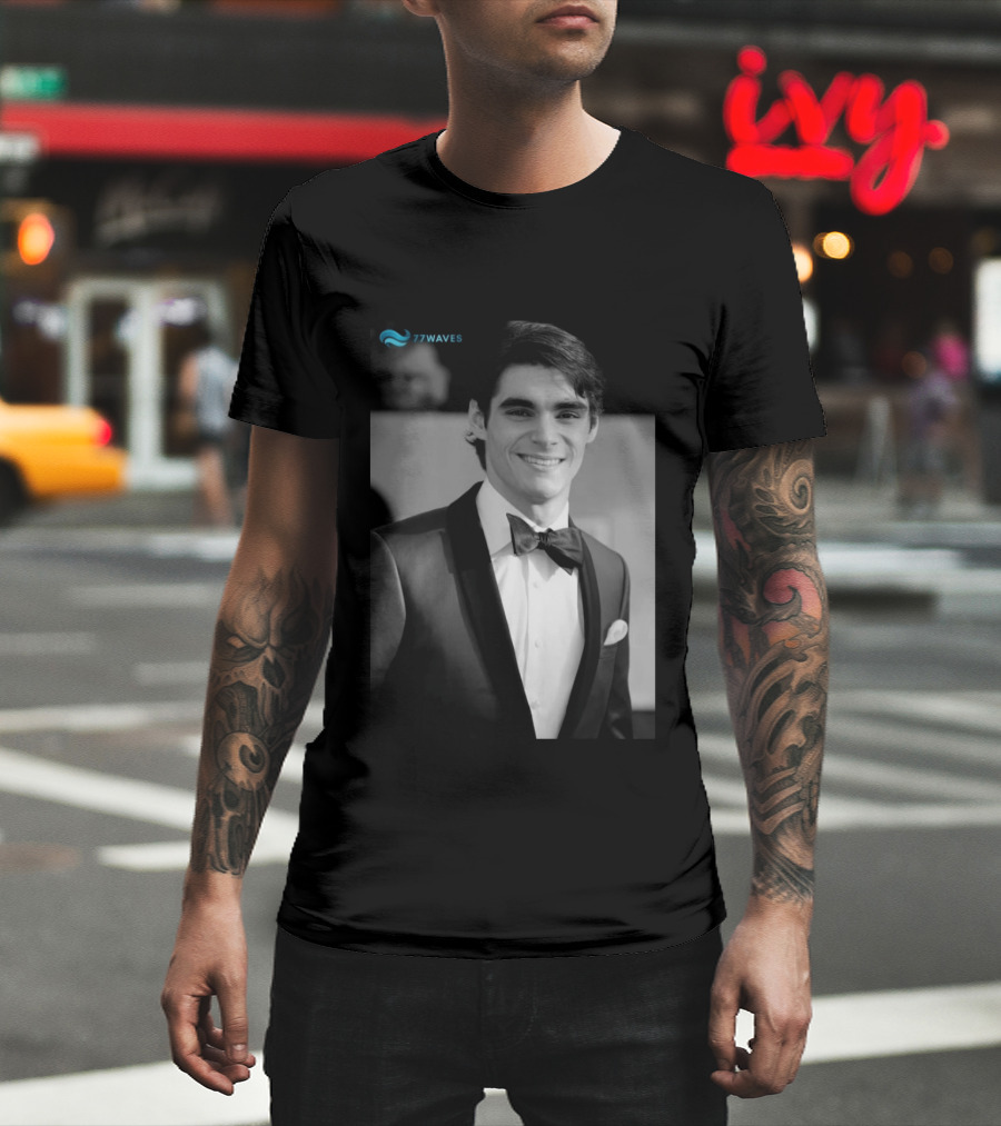 77Waves RJ Mitte Walter White's Son Breaking Bad T-Shirt