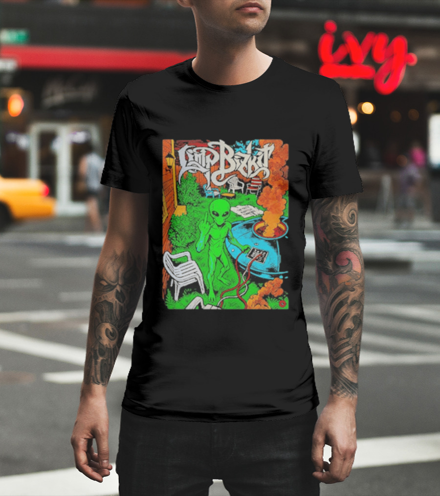 Limp Bizkit Alien Backyard Scene Nashville Tennessee The Truth October 11 And 12 2026 T-Shirt