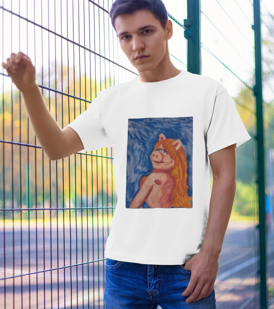 Miss Piggy Carpenter Painting The Muppets Miss Piggy Venus T-Shirt