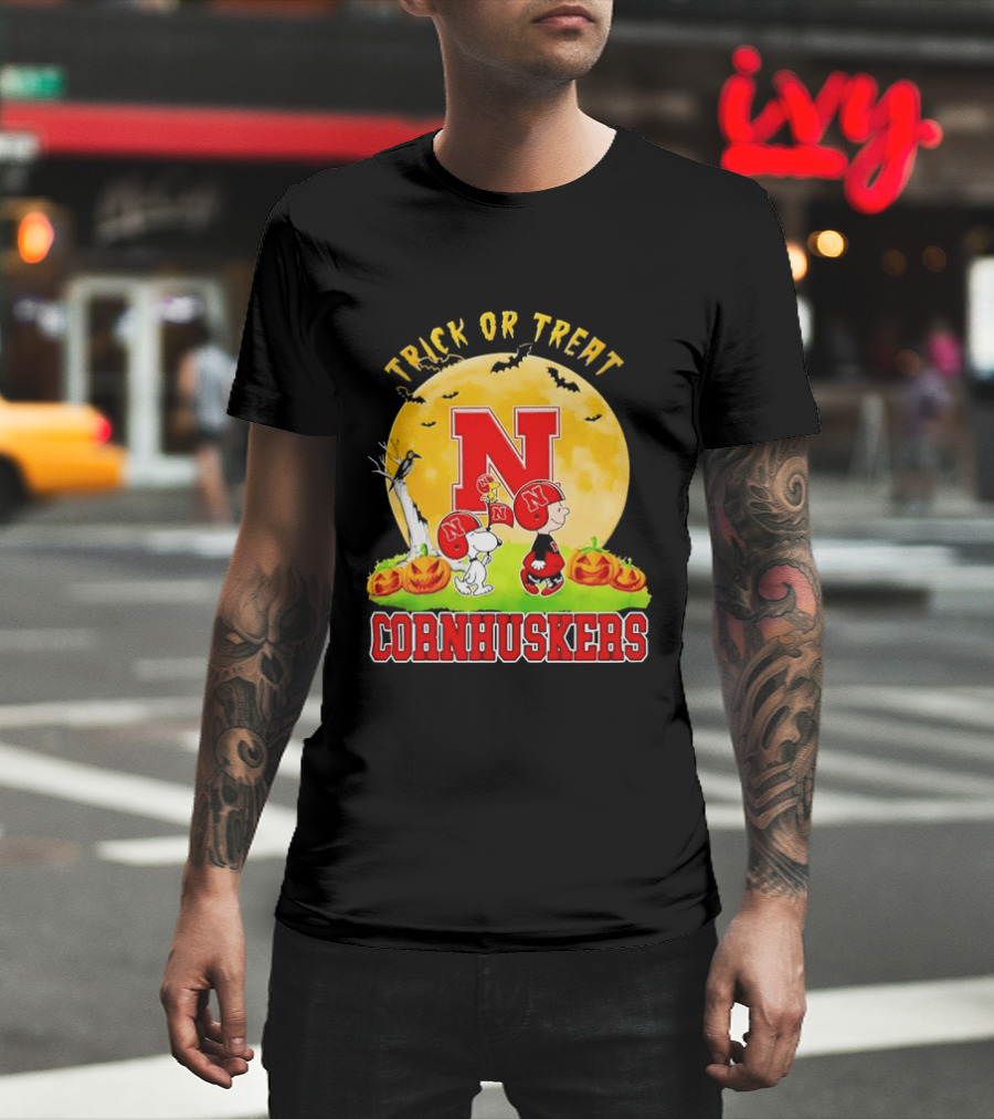 Nebraska Cornhuskers Trick Or Treat Halloween Charlie Brown Snoopy T-Shirt