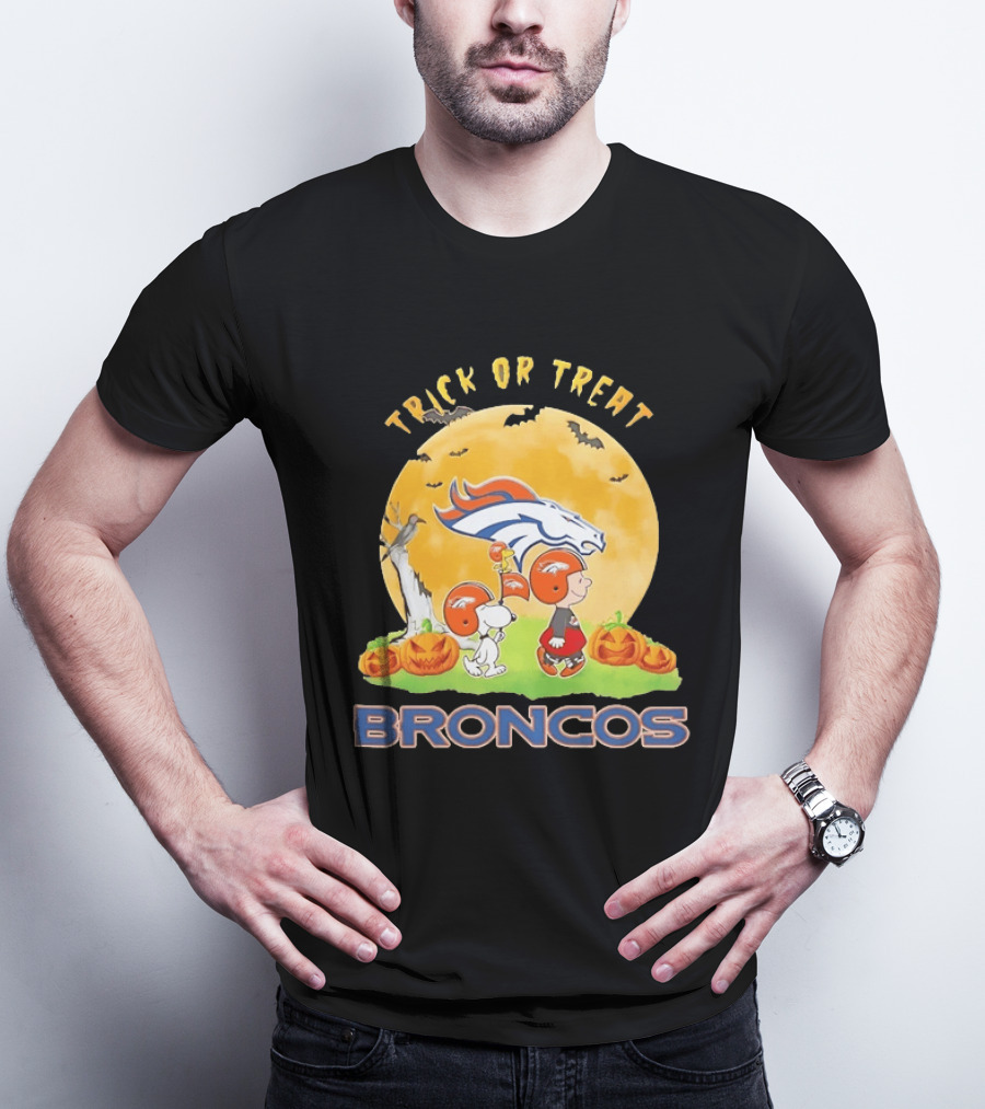 Trick Or Treat Charlie Brown Snoopy Woodstock Denver Broncos Halloween Moon T-Shirt