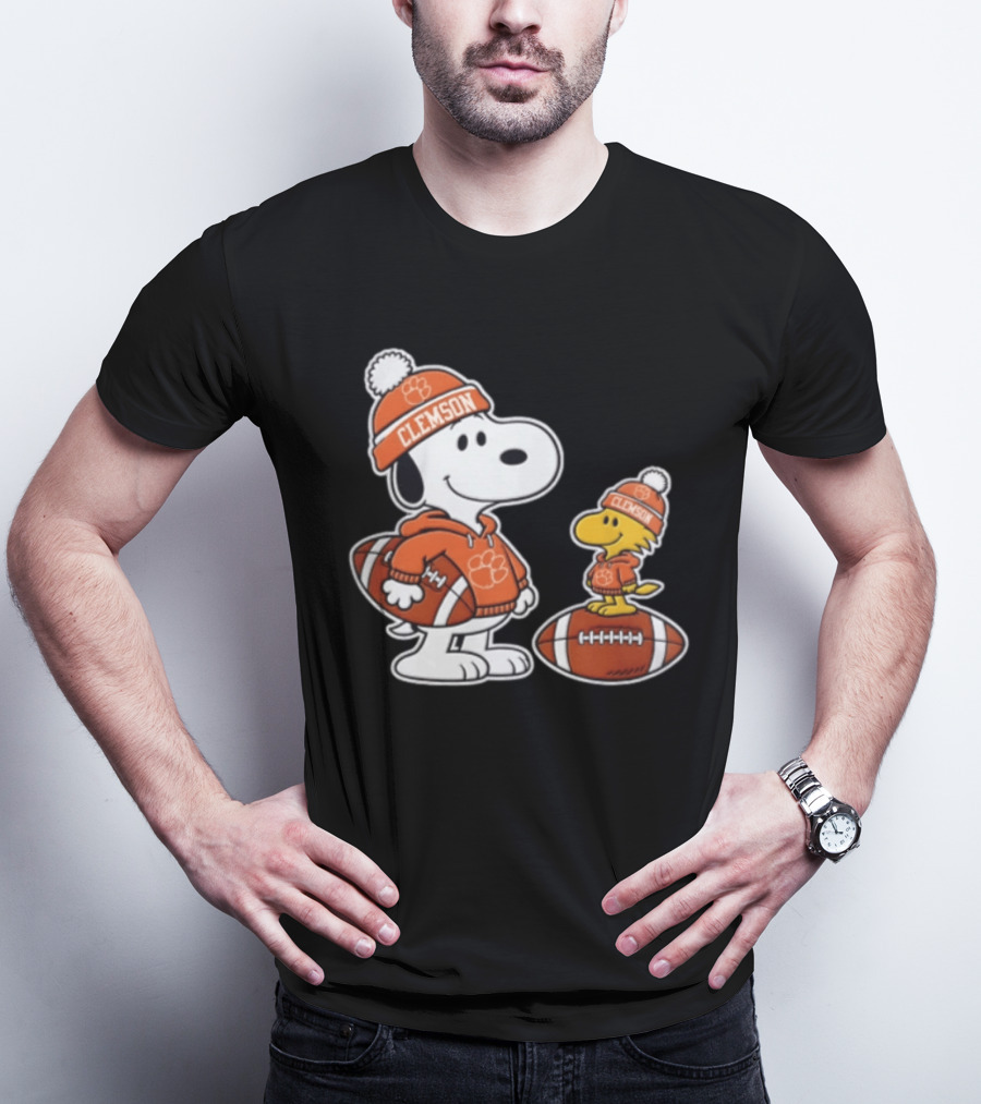 Snoopy And Woodstock Clemson Tigers Football Fans 2026 T-Shirt
