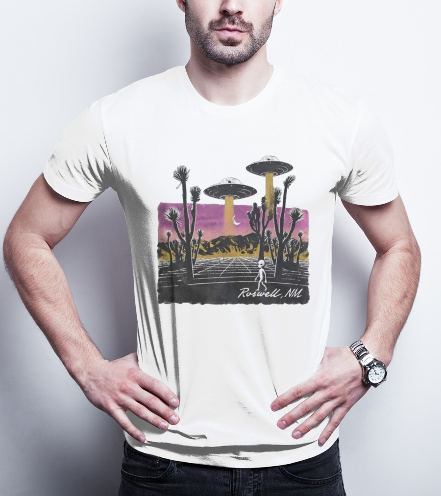 Roswell NM Alien UFO Desert Landscape Extraterrestrial Joshua Trees Moon T-Shirt