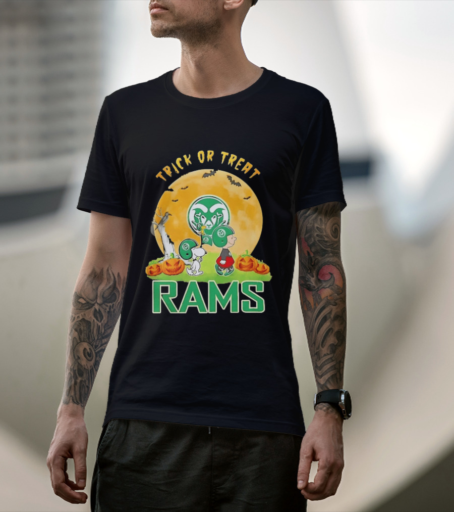 Snoopy Charlie Brown Woodstock Colorado State Rams Trick Or Treat Halloween Moon T-Shirt