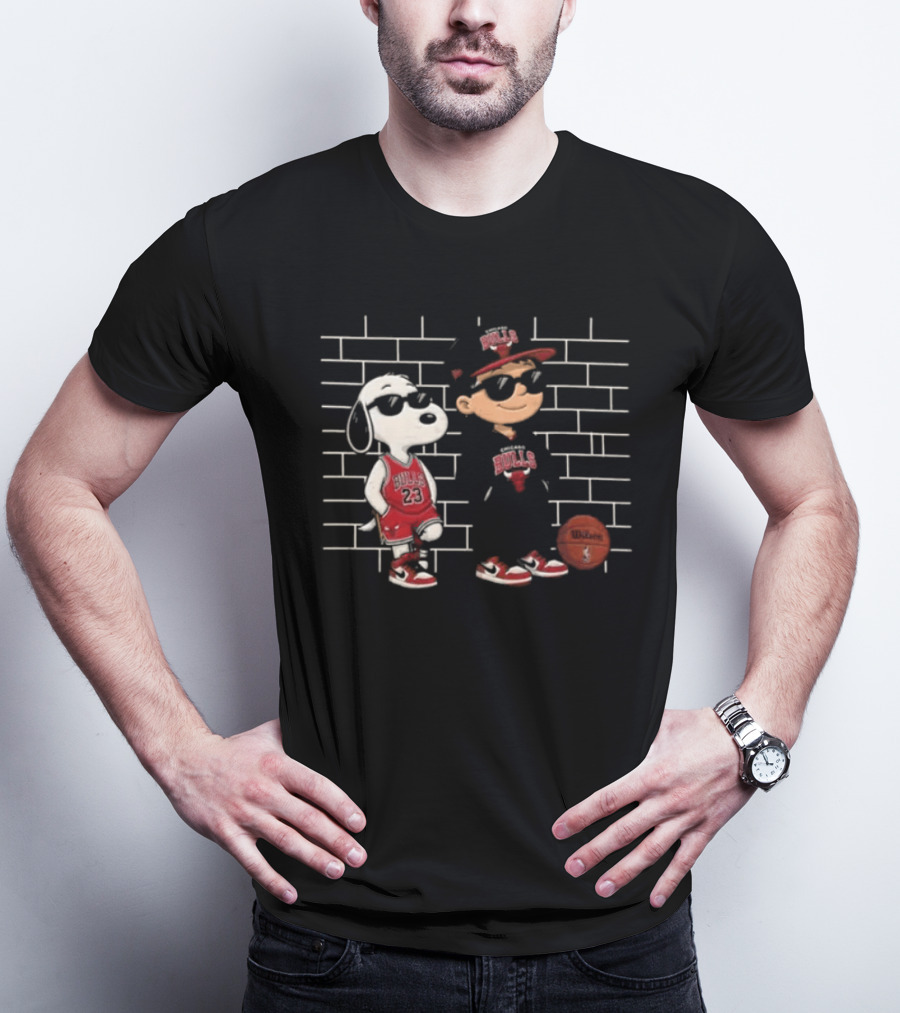 Snoopy Charlie Brown Bulls 23 Basketball Chicago Fan T-Shirt