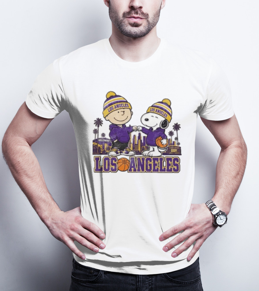 Los Angeles Charlie Brown Snoopy Basketball Fans Skyline Vintage Lakers T-Shirt