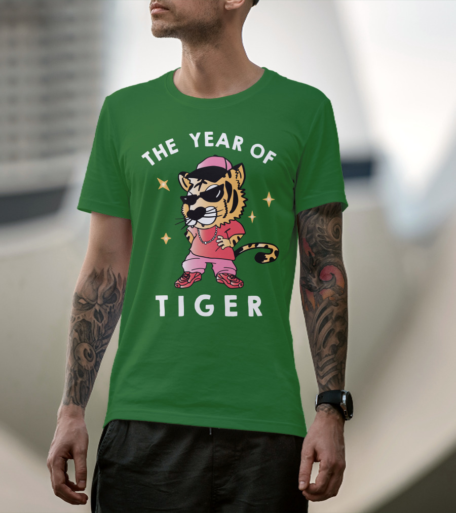 THE YEAR OF TIGER Hip Hop Style Cartoon Tiger Wearing Sunglasses And Chain T-Shirt