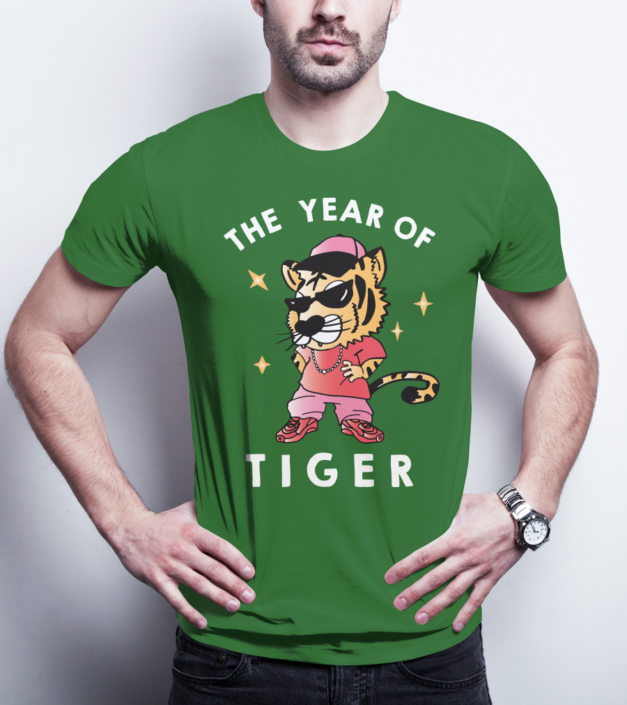 THE YEAR OF TIGER Hip Hop Style Cartoon Tiger Wearing Sunglasses And Chain T-Shirt