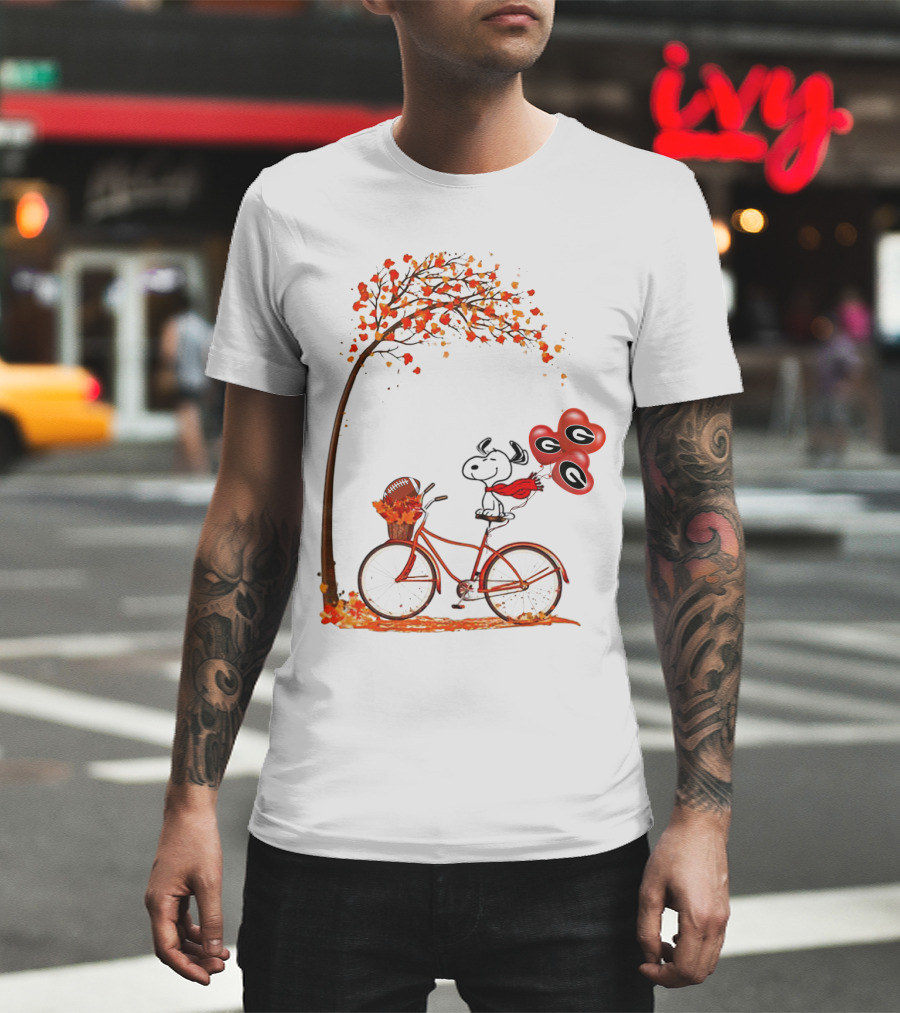 Snoopy Georgia Football Fall Bicycle Balloons T-Shirt