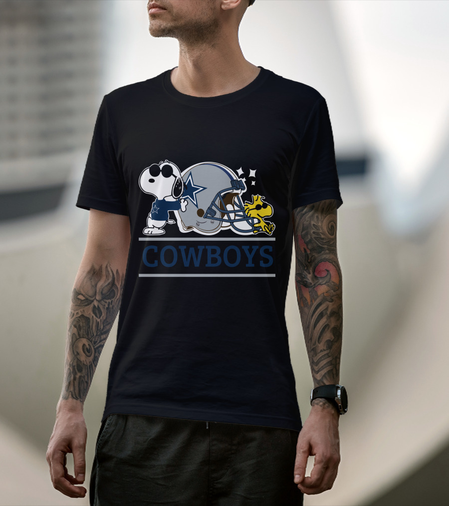 Snoopy Joe Cool Woodstock Dallas Cowboys Helmet Mashup T-Shirt