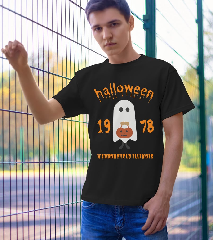 Halloween 1978 Ghost With Pumpkin In Haddonfield Illinois T-Shirt