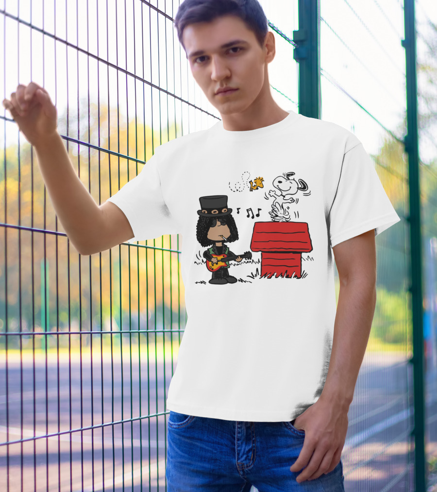 Slash Style Guitarist With Snoopy And Woodstock Playing Music T-Shirt